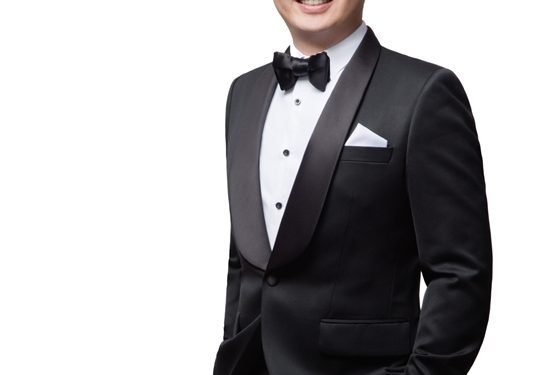 Muda dan Berprestasi, Dr. Nico Po Raih Penghargaan CEO of The Year ...