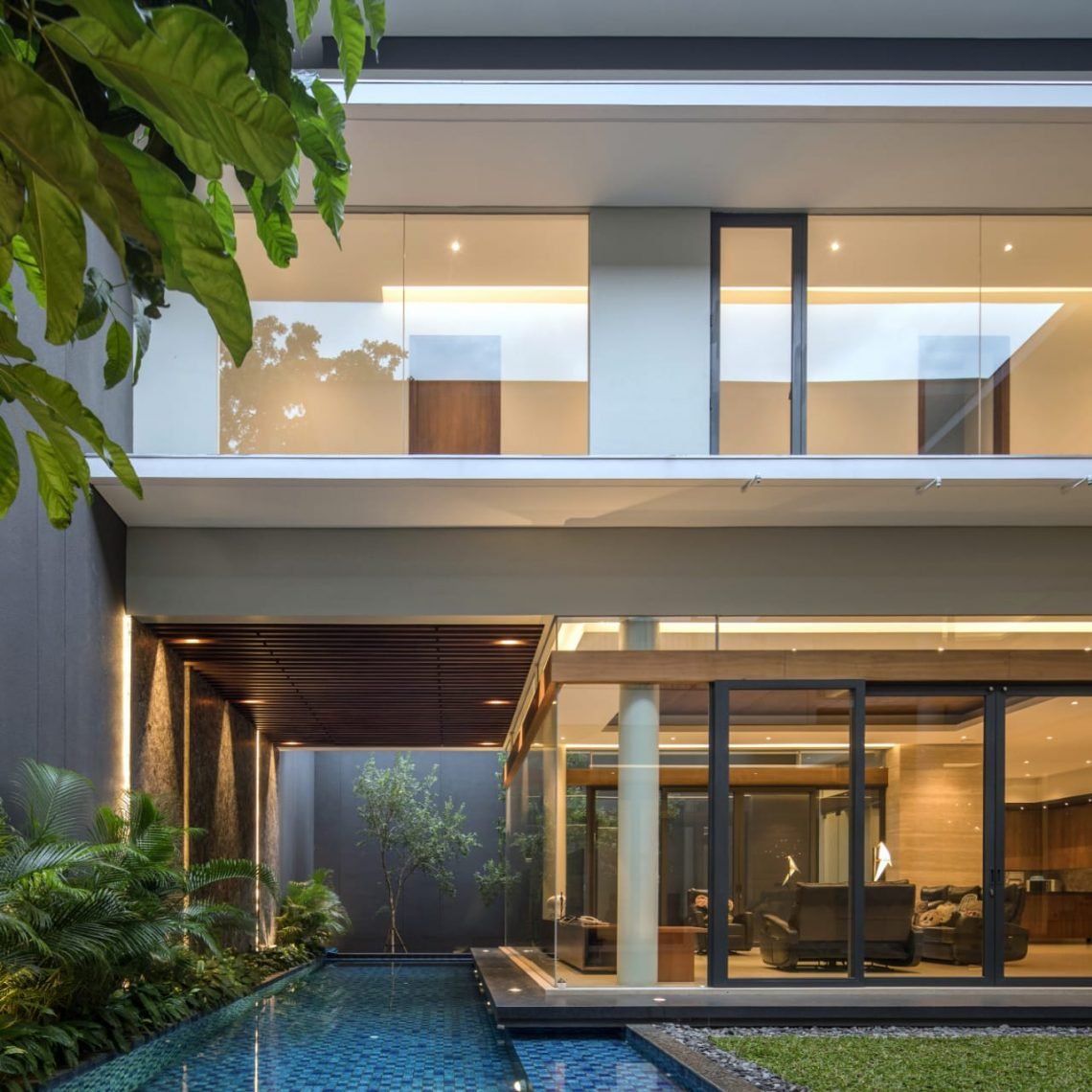 Balutan Tropis Pada Hunian Modern - Asrinesia