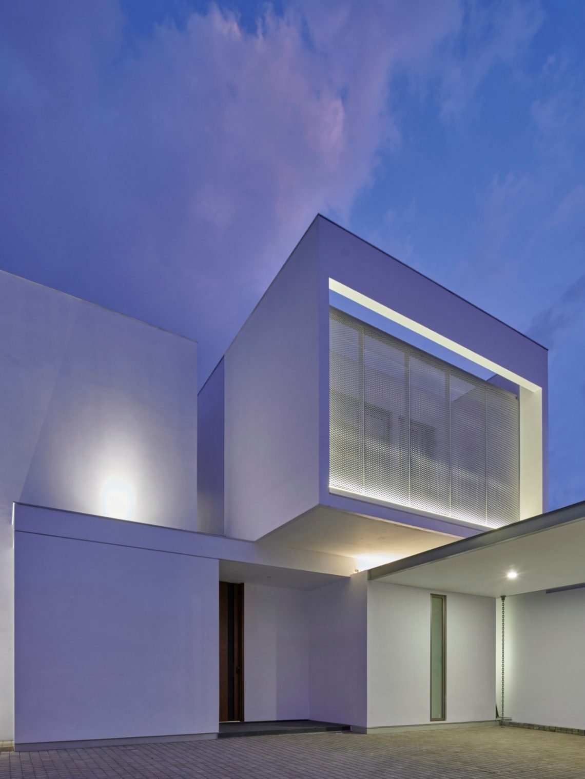 Atraktif Dengan Stacking White Box – Asrinesia