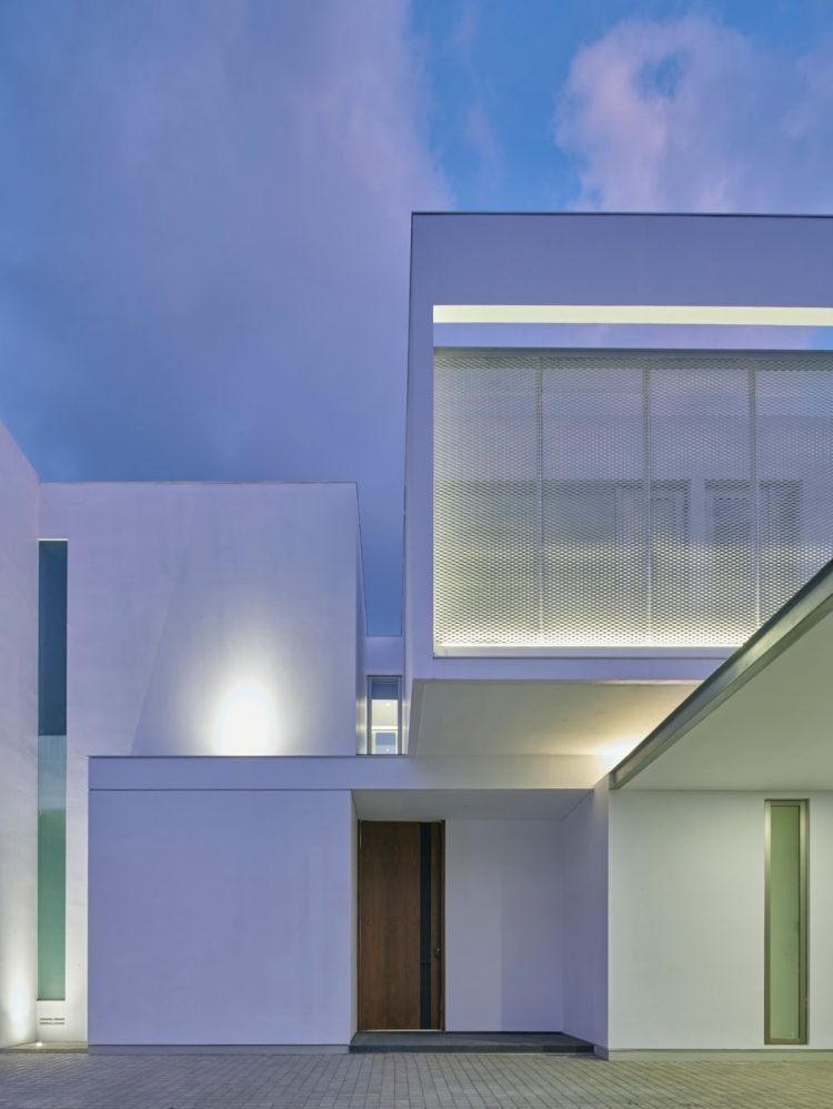 Atraktif Dengan Stacking White Box – Asrinesia