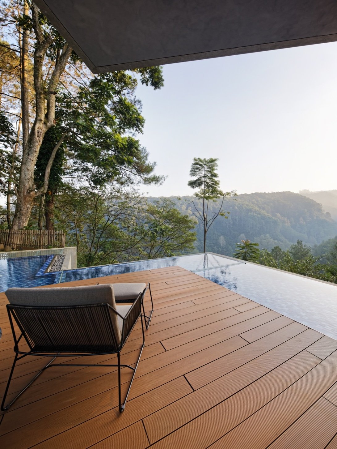 Hanging Villa - asrinesia